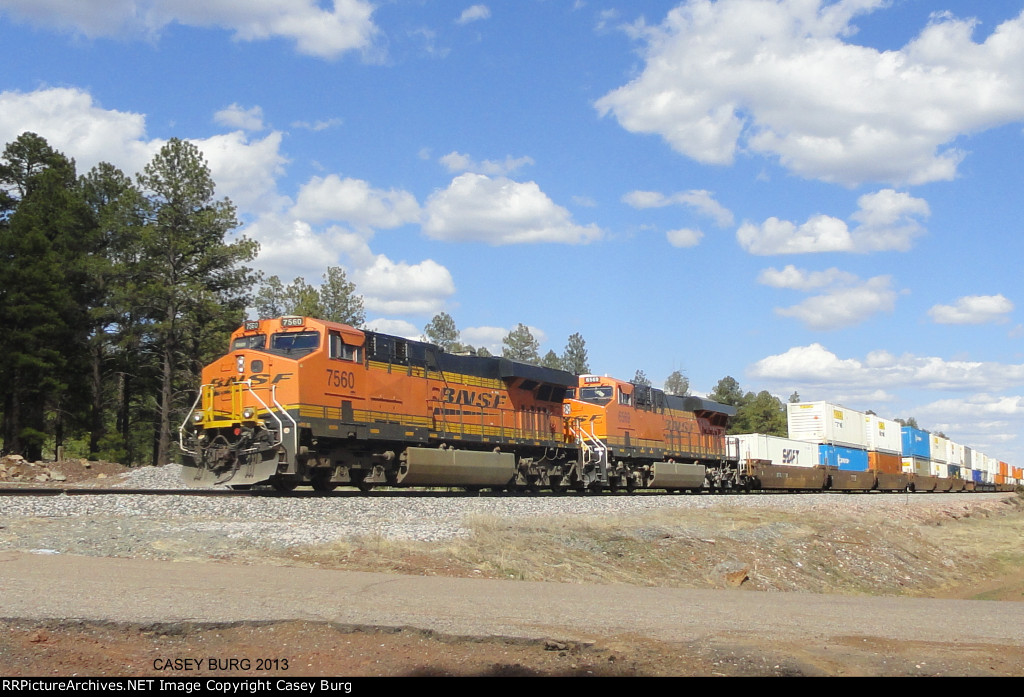 BNSF 7560